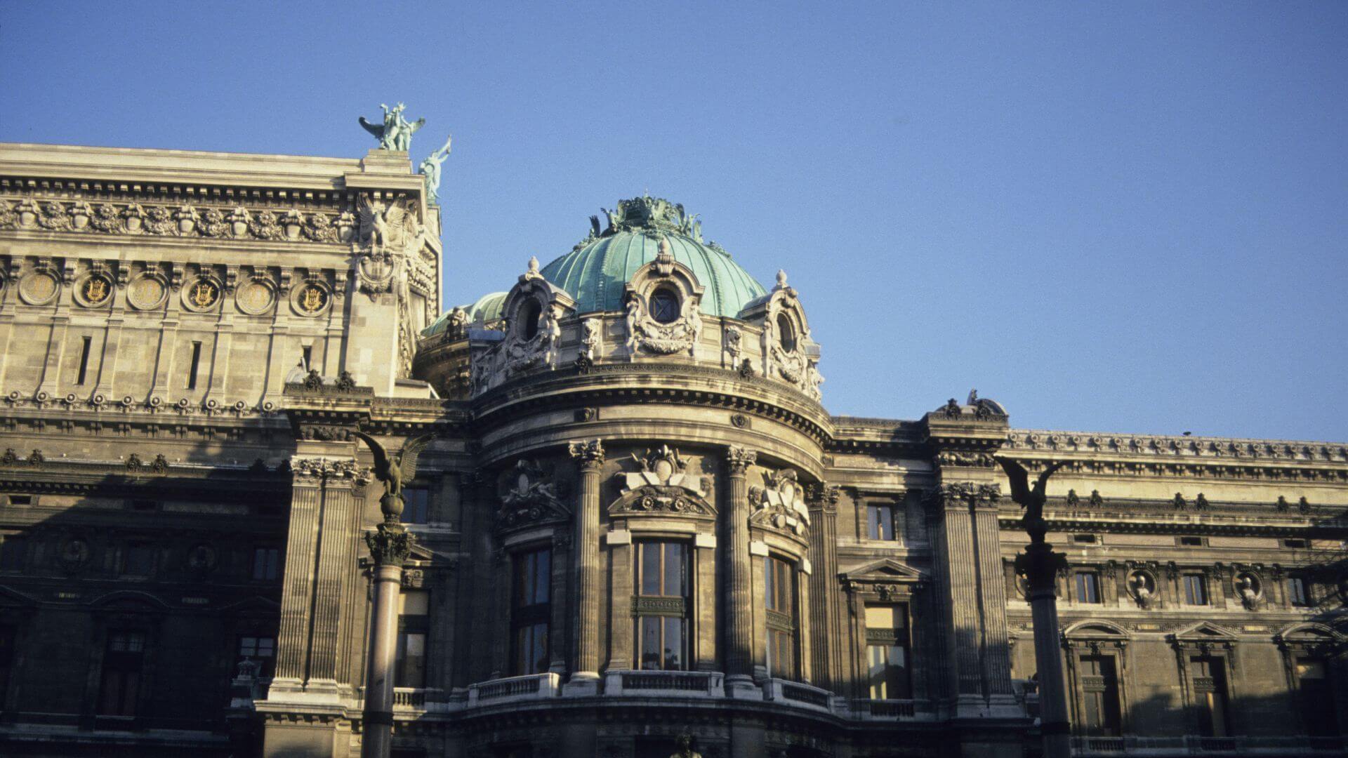 Discover France through its leisure activities